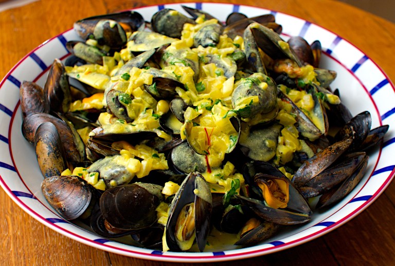 La Mouclade | Jono & Jules do food & wine